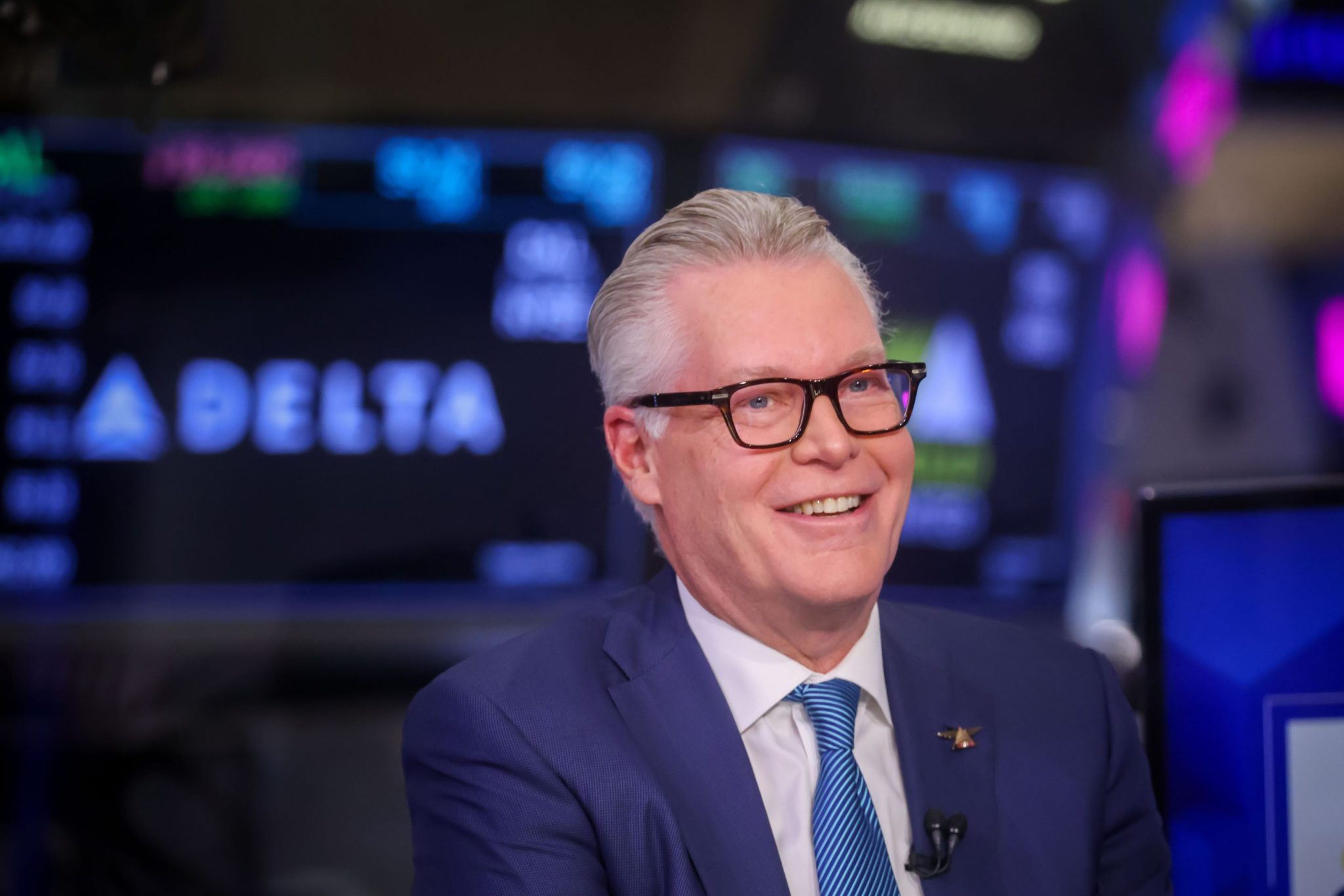 Delta sees wealthy high fliers leading to another record year—but its ...