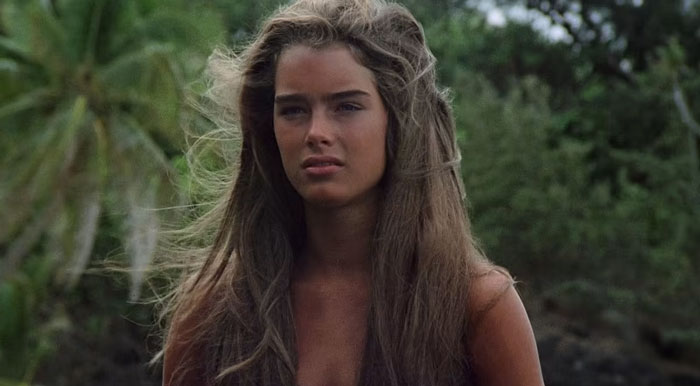 Digging graves in wooded areas: 48 fake things that happen in films ...