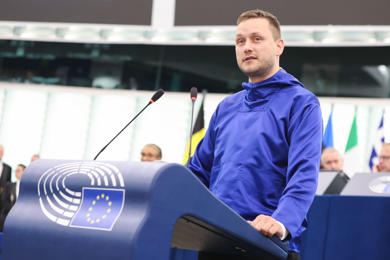 Greenlanders don't choose the US, premier says ahead of talks