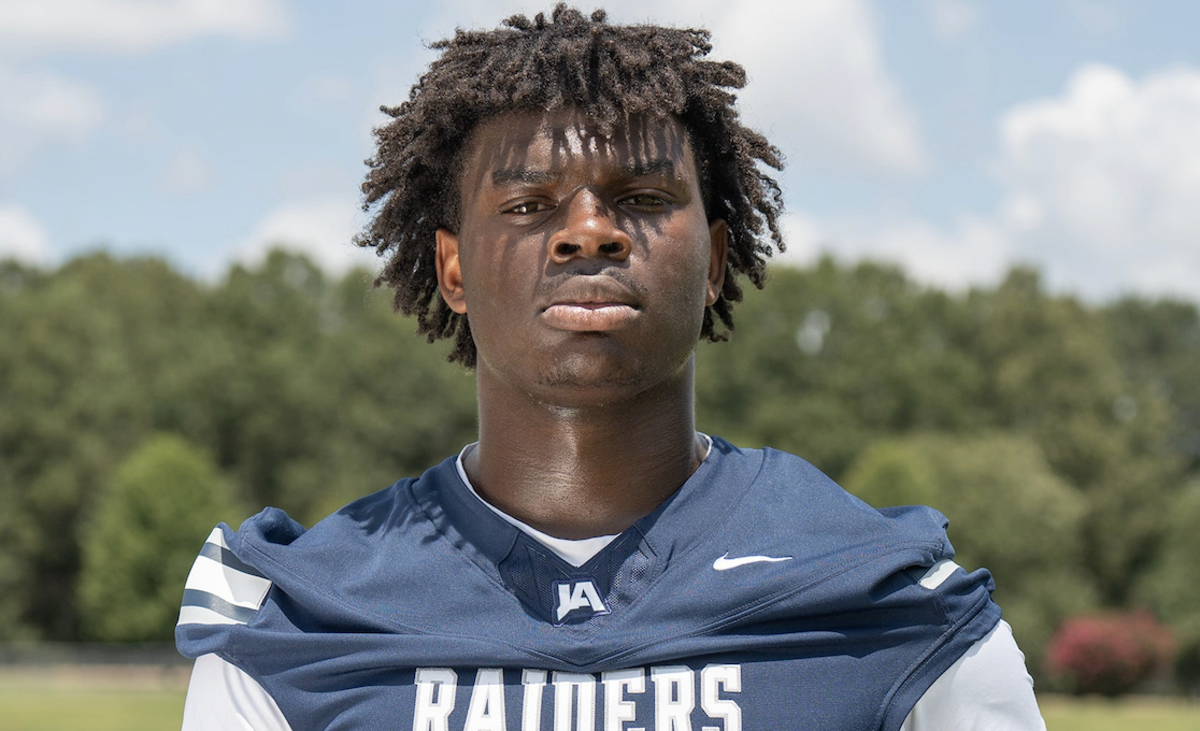 2026 4-star Tennessee Vols signee labeled as a 'high IQ defender' and ...