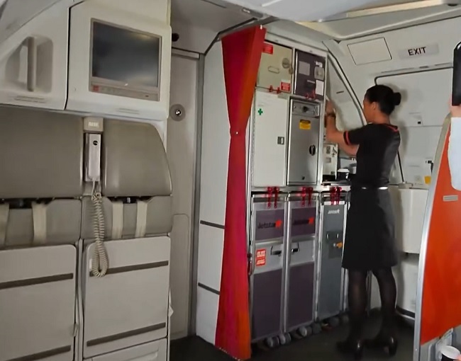 New study reveals which US airlines have the cleanest water — and which ...