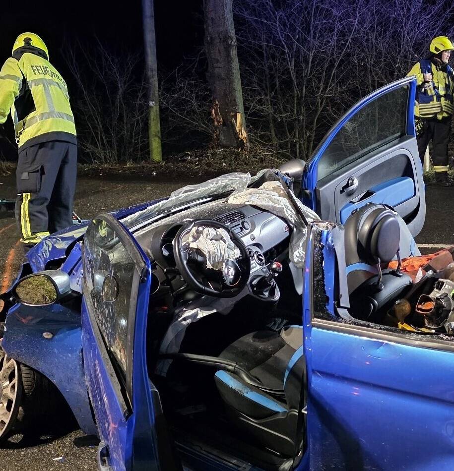 B8 Chaos Schwerer Unfall Heute Stau Kilometerlangfeed