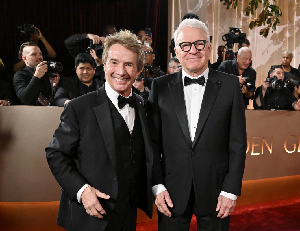 Nikki Glaser’s best Golden Globes zingers at Leonardo DiCaprio, Sean ...