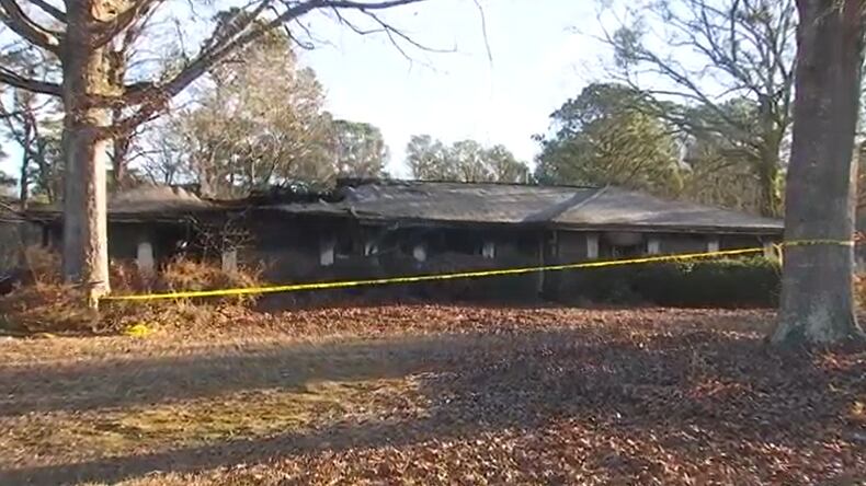 Ga. man dies after going back inside burning home to save dog