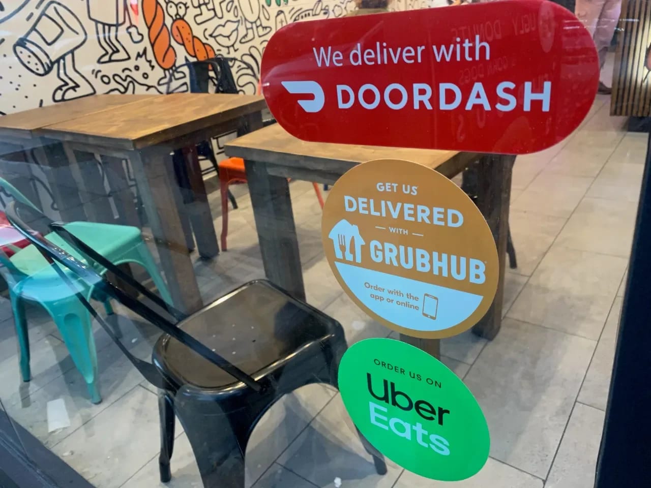 Uber, DoorDash caused $5,800 annual tip loss for delivery workers with ...