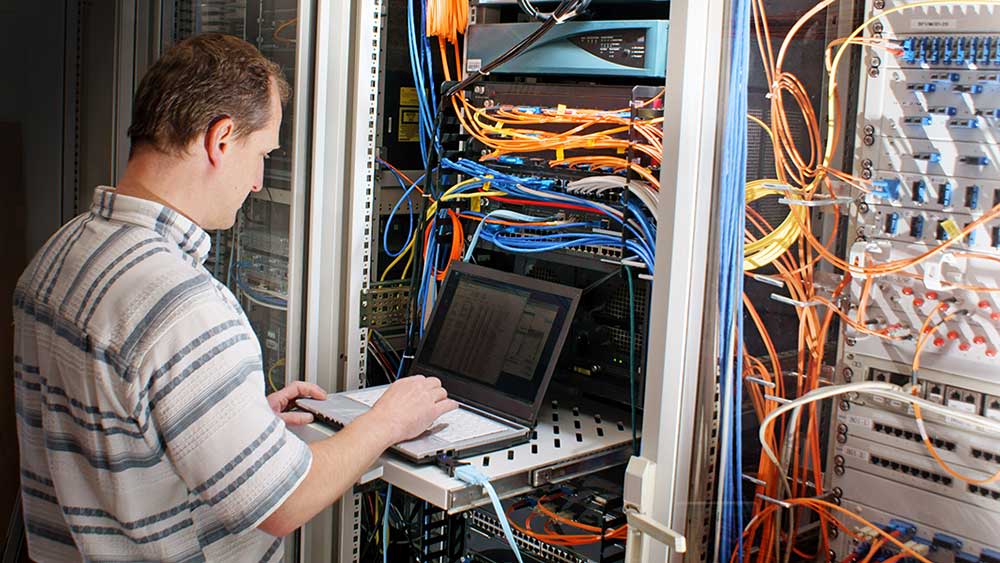 Data center power provider bolts higher, nearing a buy point