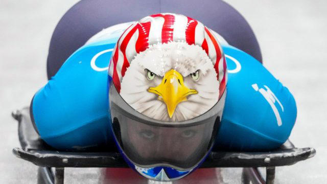 Canadian sliders back coach in Olympic skeleton scandal
