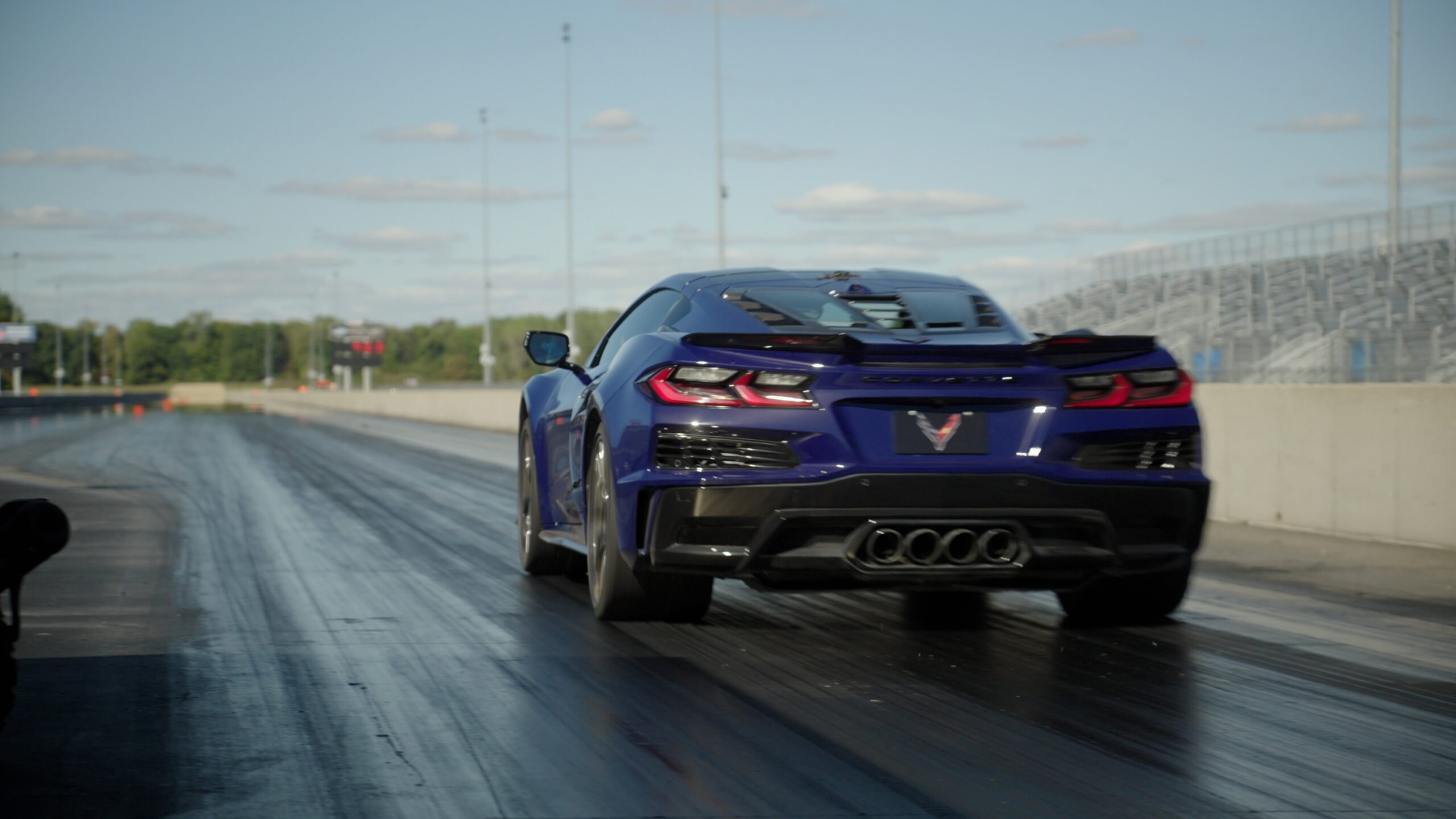 Corvette ZR1X blitzes quarter-mile in the 8s, nails 0-60 in 1.68 seconds