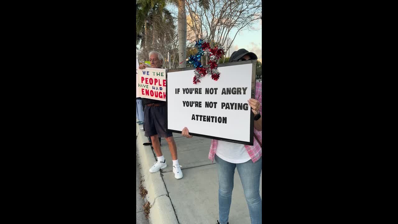 Protest in Coral Springs after fatal ICE shooting in Minneapolis. Coral ...