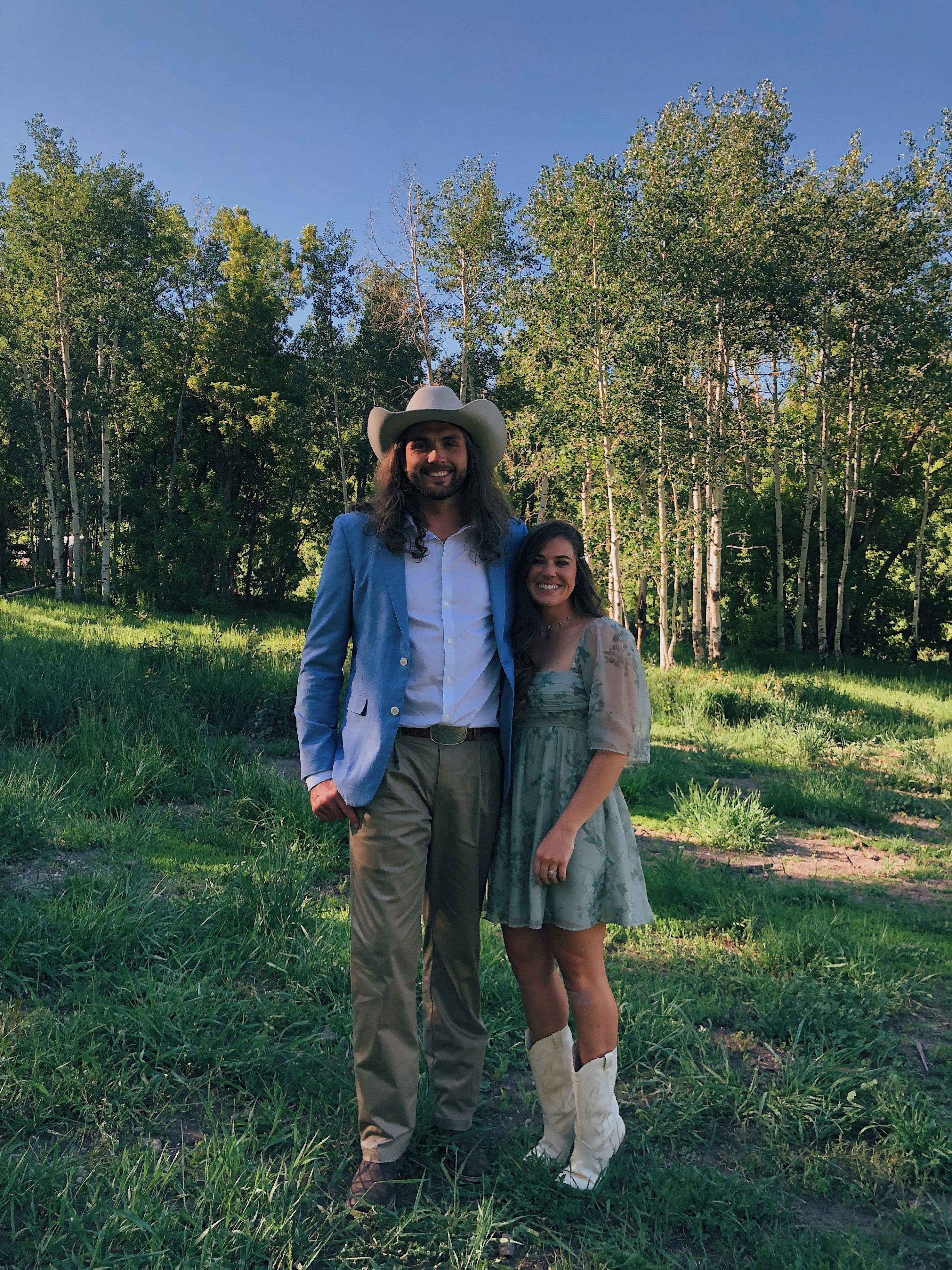 Springville man dies in avalanche while snowmobiling in Wyoming