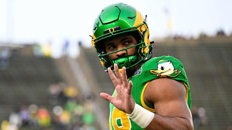 Oregon Ducks tight end Kenyon Sadiq announces plans for next season
