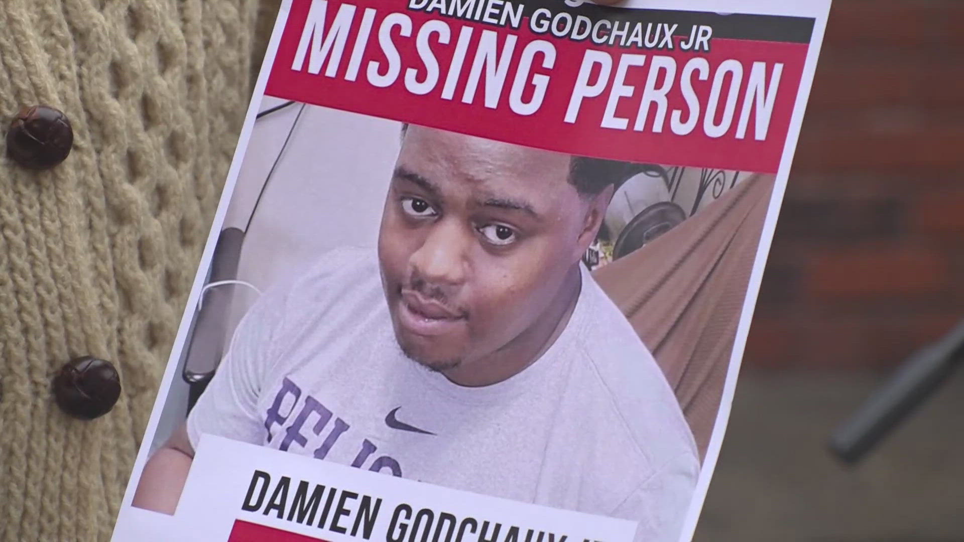 Body found in Mississippi River identified as missing man Damien ...