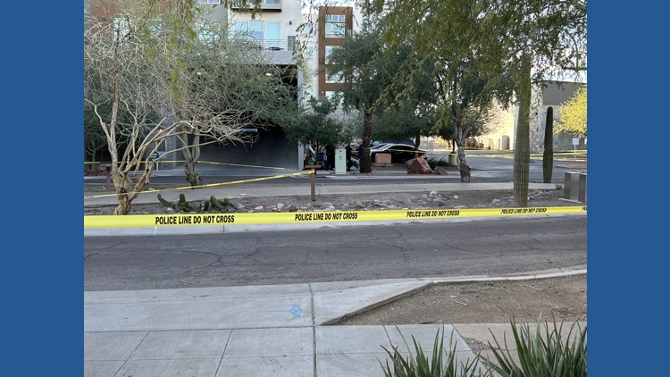 Phoenix police investigating death after man found with possible signs ...