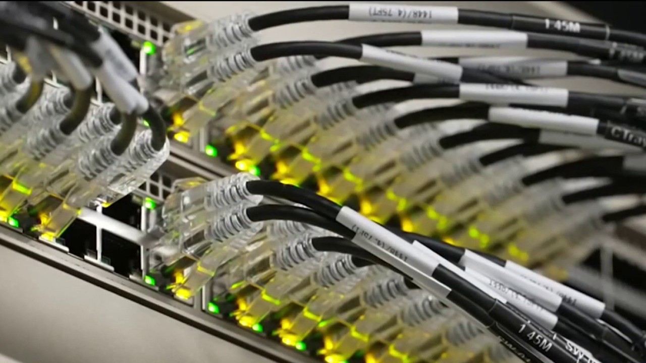 Calls to regulate AI data centers