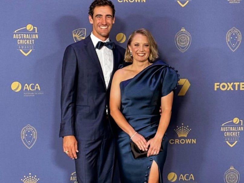 Mitchell Starc wins internet with 3-word post after wife Alyssa Healy ...