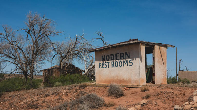 5 once-thriving ghost towns you can visit along Route 66