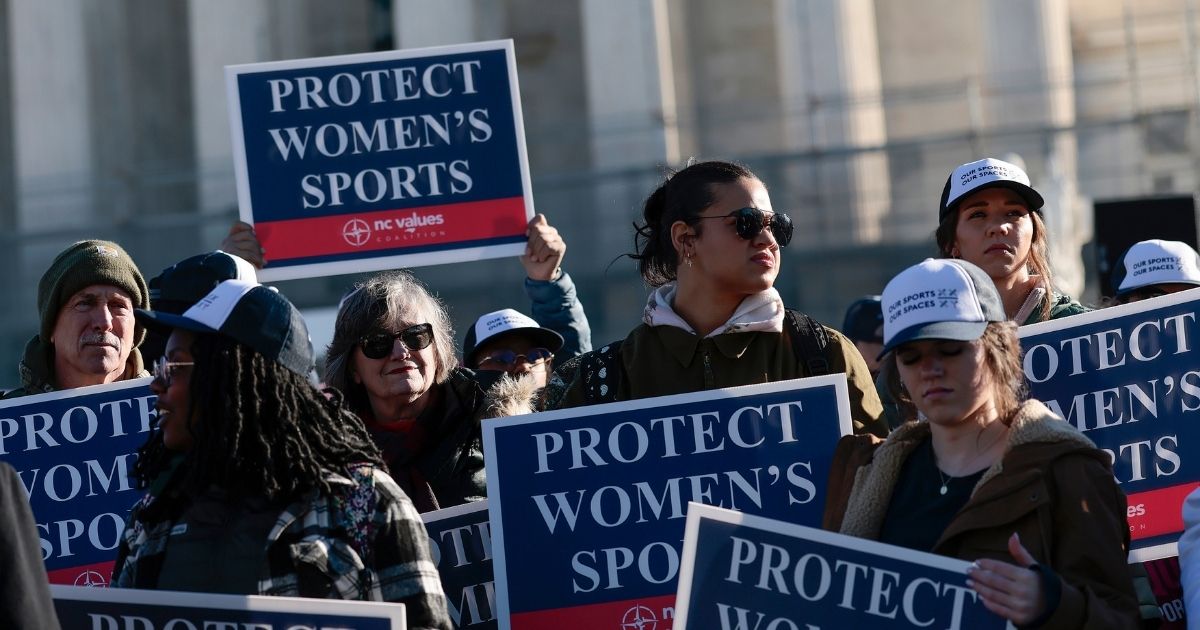 Supreme Court justice's simple question blows gaping hole in ...