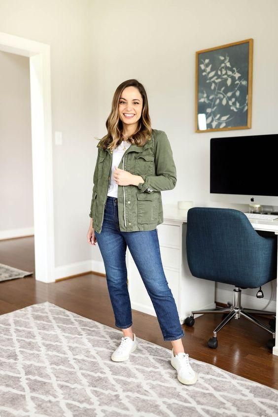 Tips padu-padan baju warna olive green