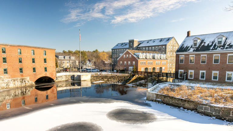 The best US retirement destinations for snowy winters with pretty views