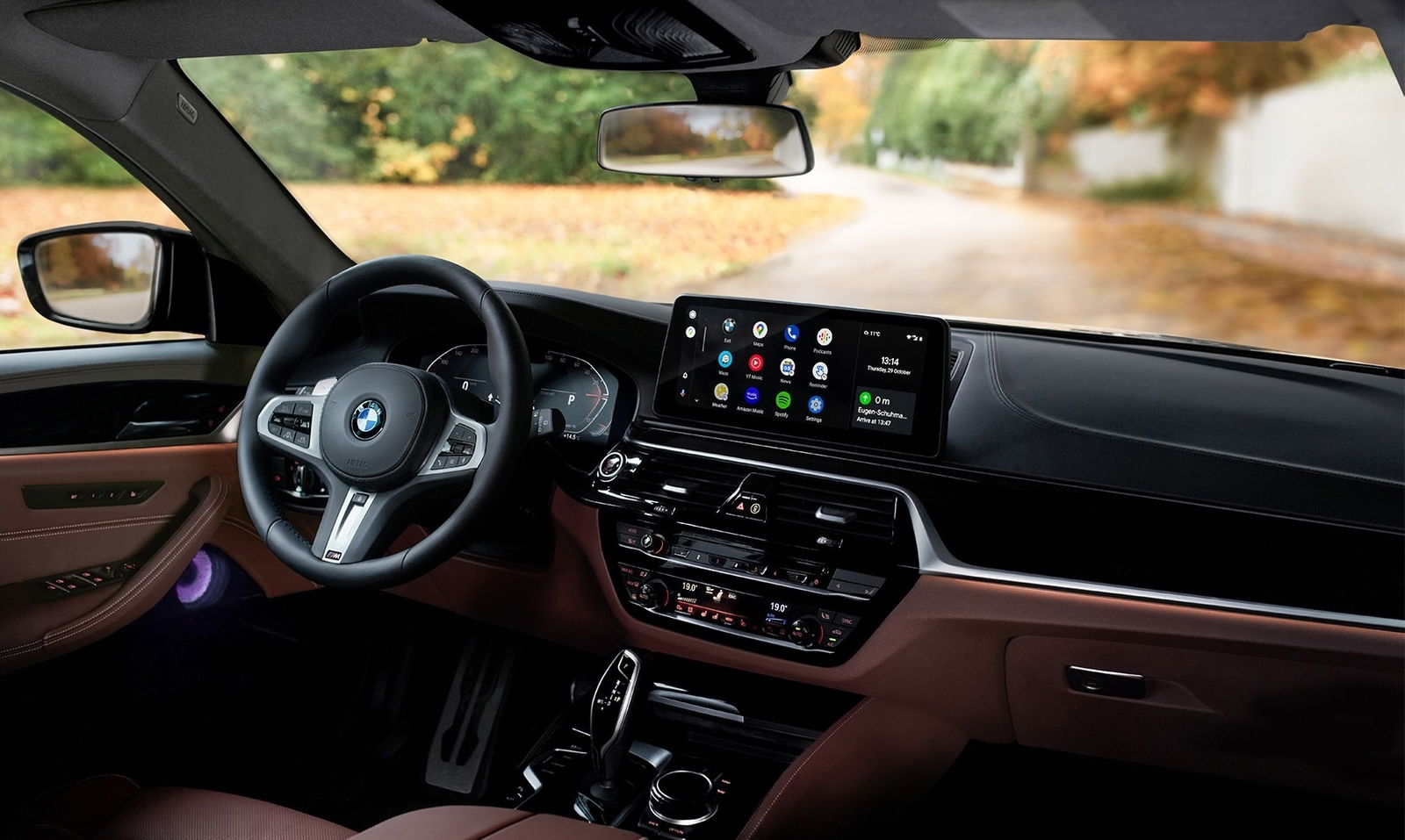 Mientras Gemini llega gradualmente a Android Auto, los usuarios se desesperan con el uso del ...