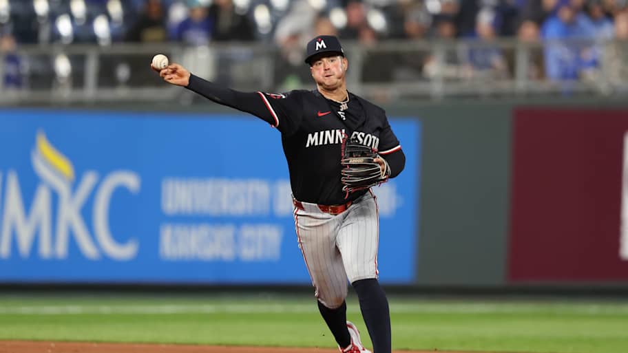 Padres’ desperate low-cost bet exposes a brutal corner depth problem