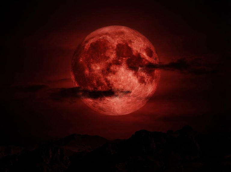 The moon will turn blood red for 82 minutes this March