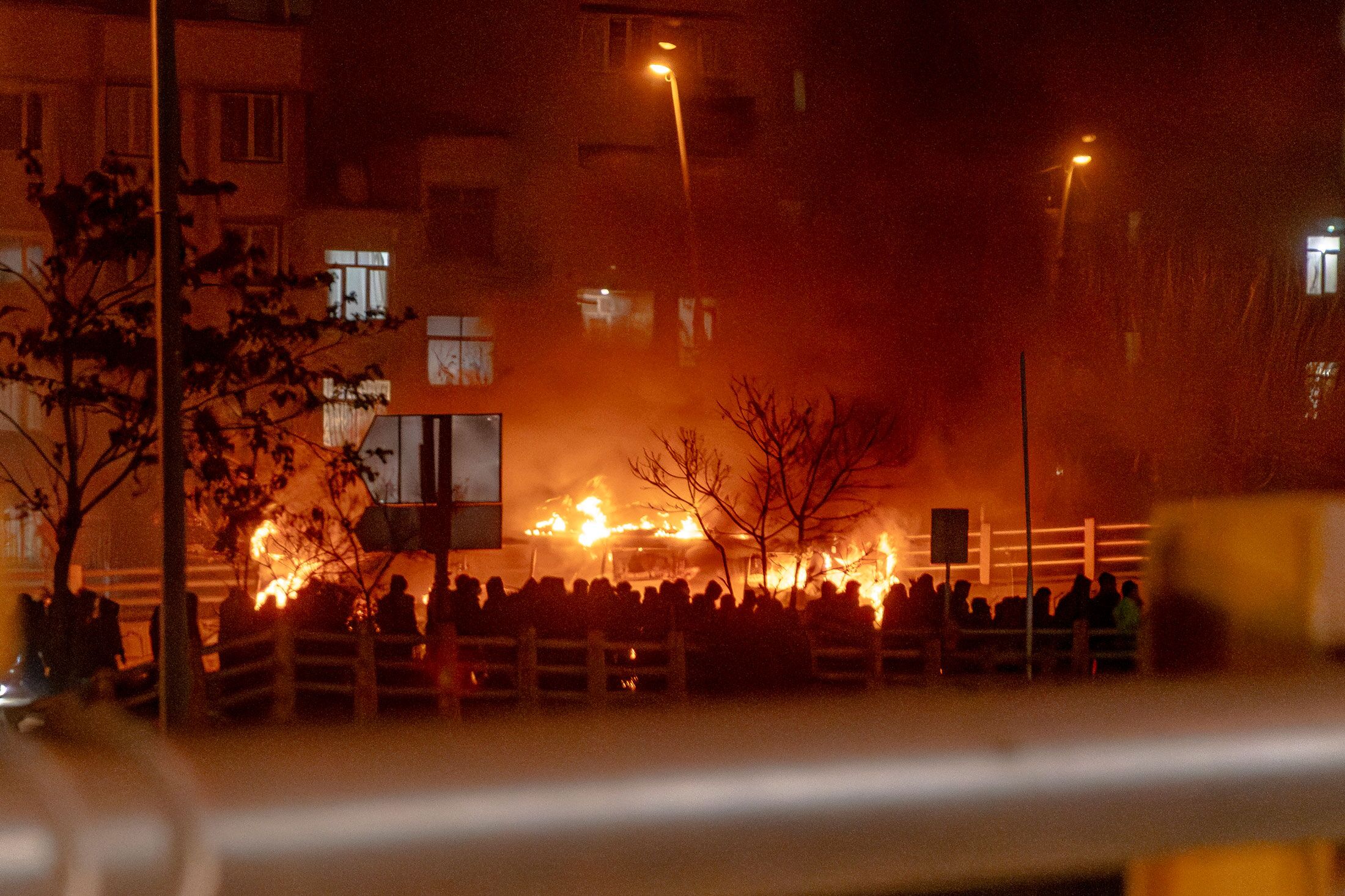 Trump urges Iranians to keep up protests amid crackdown