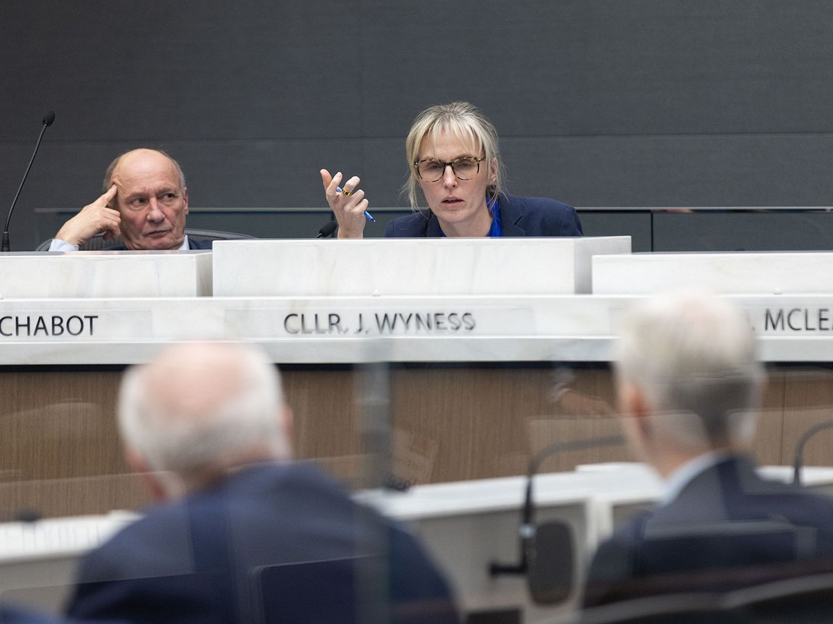 Should someone be fired in wake of independent feeder main report ...