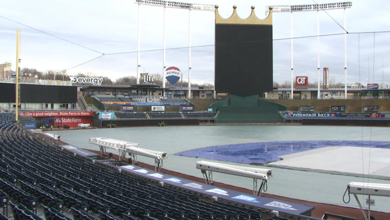 Royals to move in outfield wall at Kauffman Stadium ahead of 2026 season