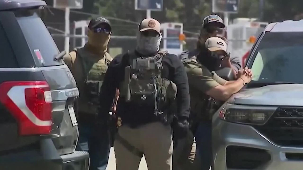 WA bill could ban law enforcement from wearing face coverings