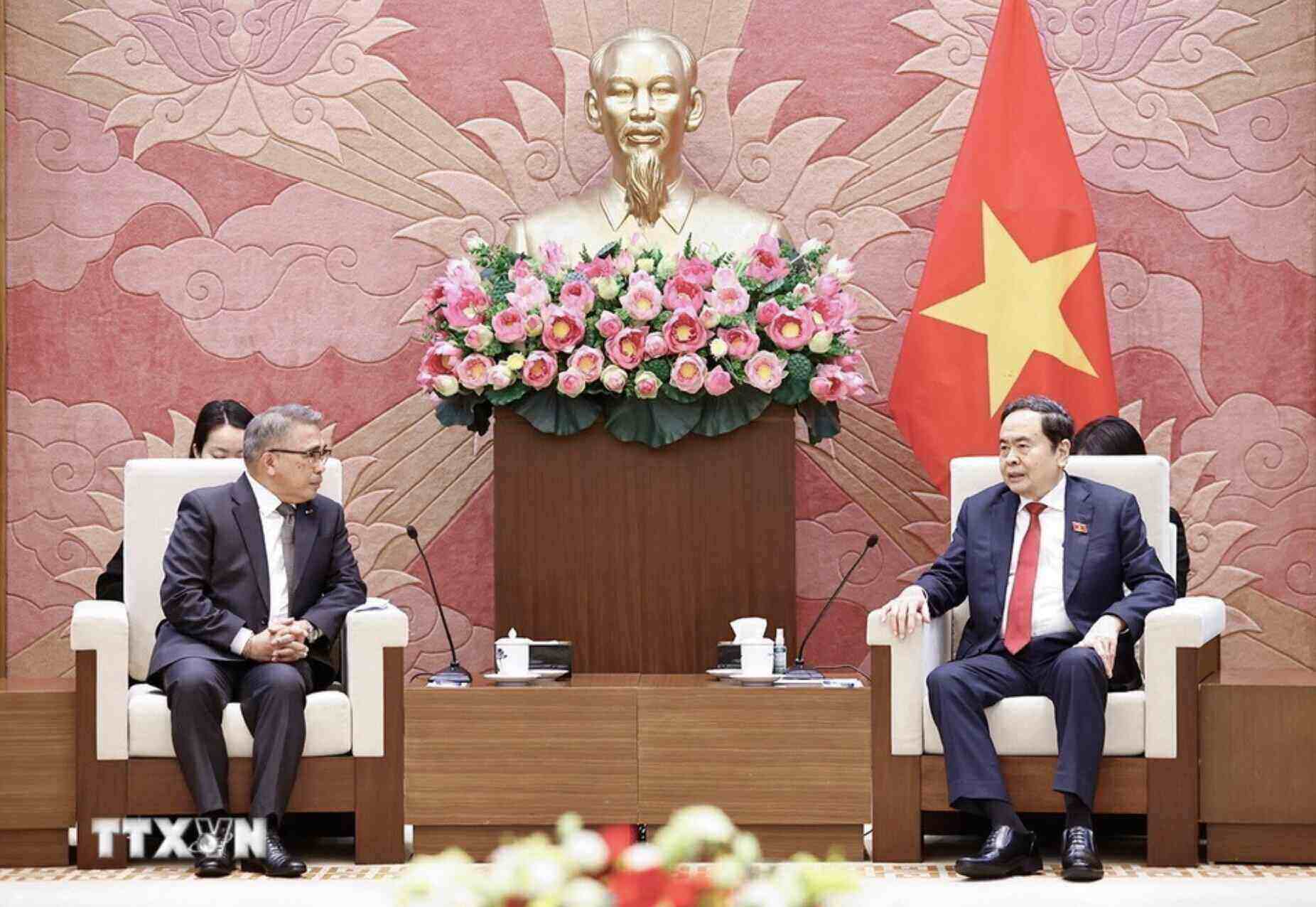 Chủ tịch Quốc hội Trần Thanh Mẫn tiếp các đại sứ chào từ biệt