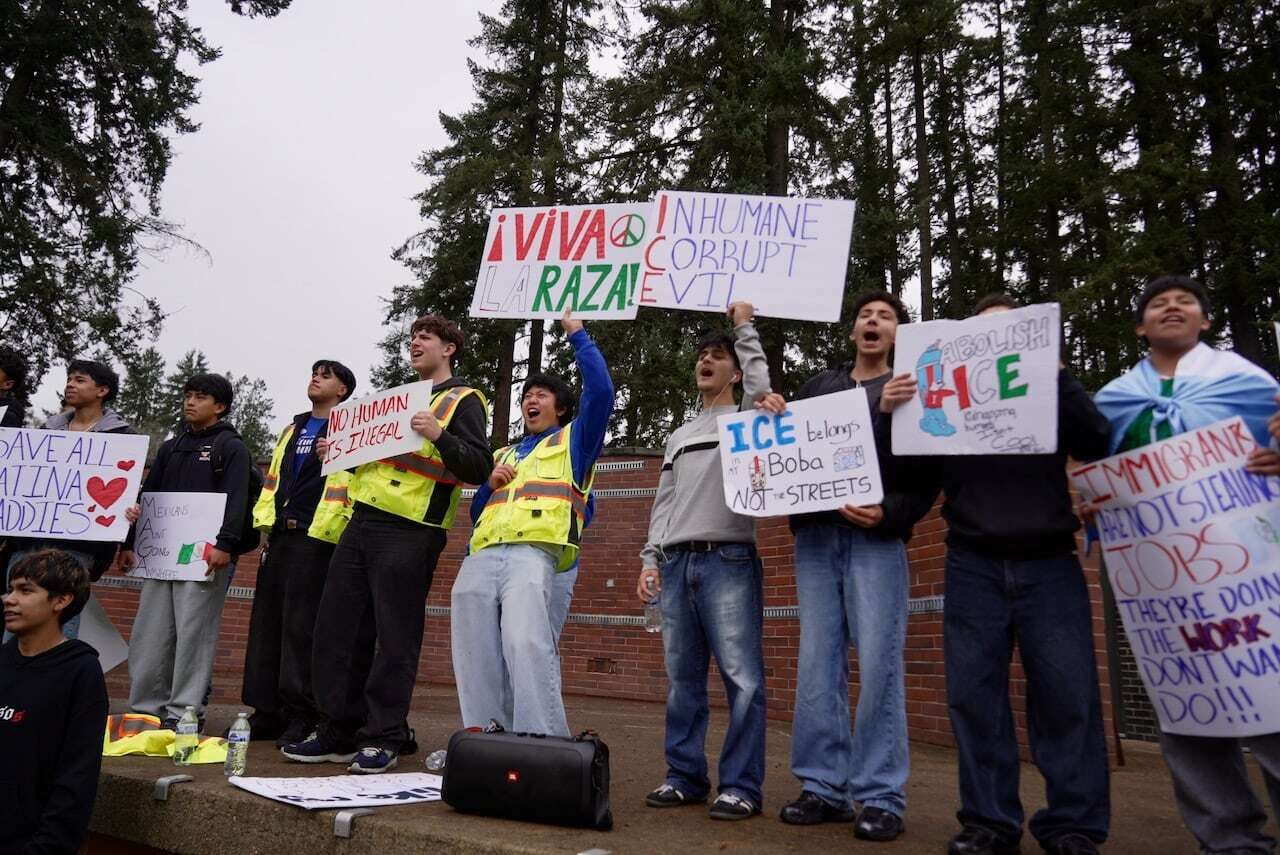 Proposal could change how Oregon schools respond if ICE agents show up
