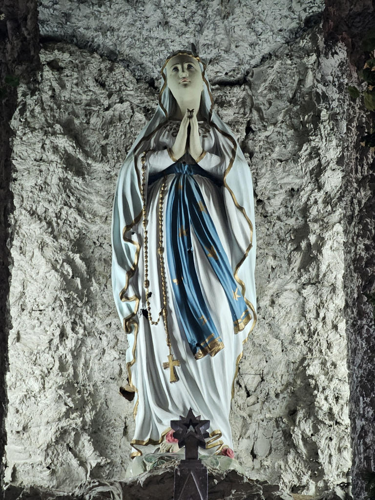 Professor Park Arim chronicles Korean church art evolution in new book