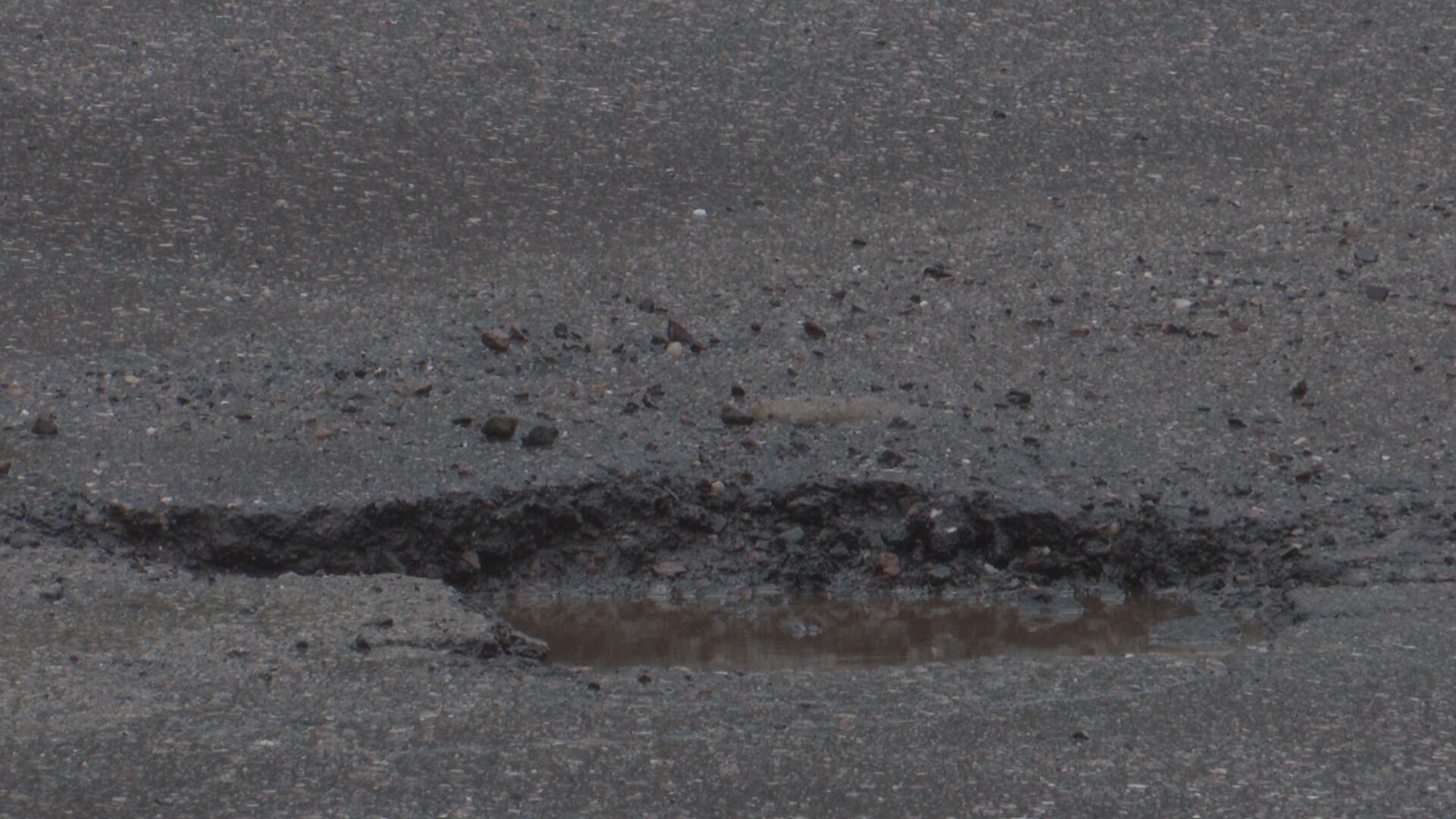 Road commission work to fix potholes around UP