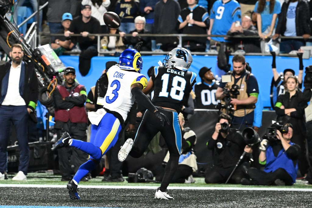 Thieves steal guns and cash from dozens of cars near stadium during ...