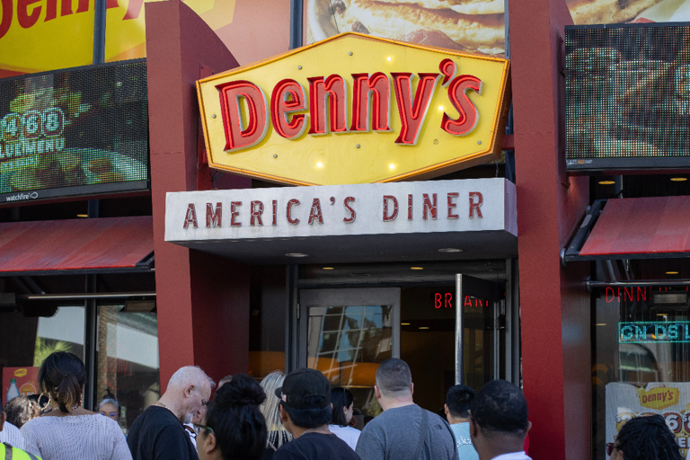 Denny’s is reviving a sweet-and-salty breakfast slam fans love