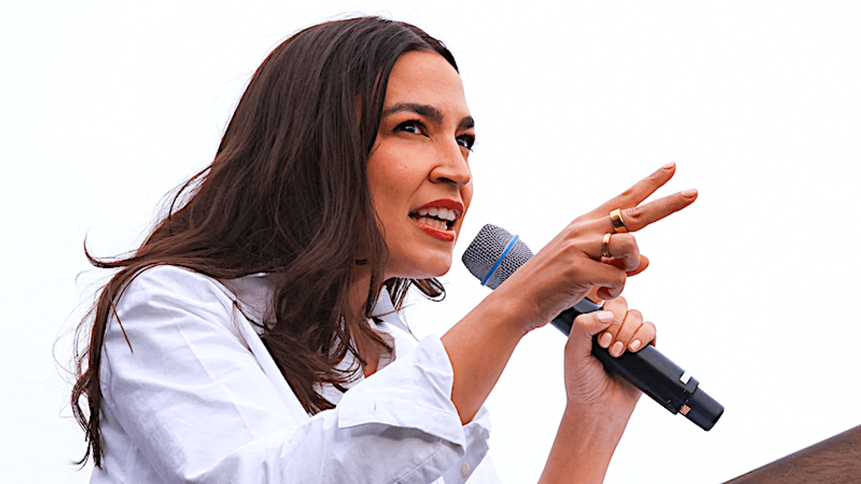 AOC exposes Republican scheme to hide congressional stock deals from public