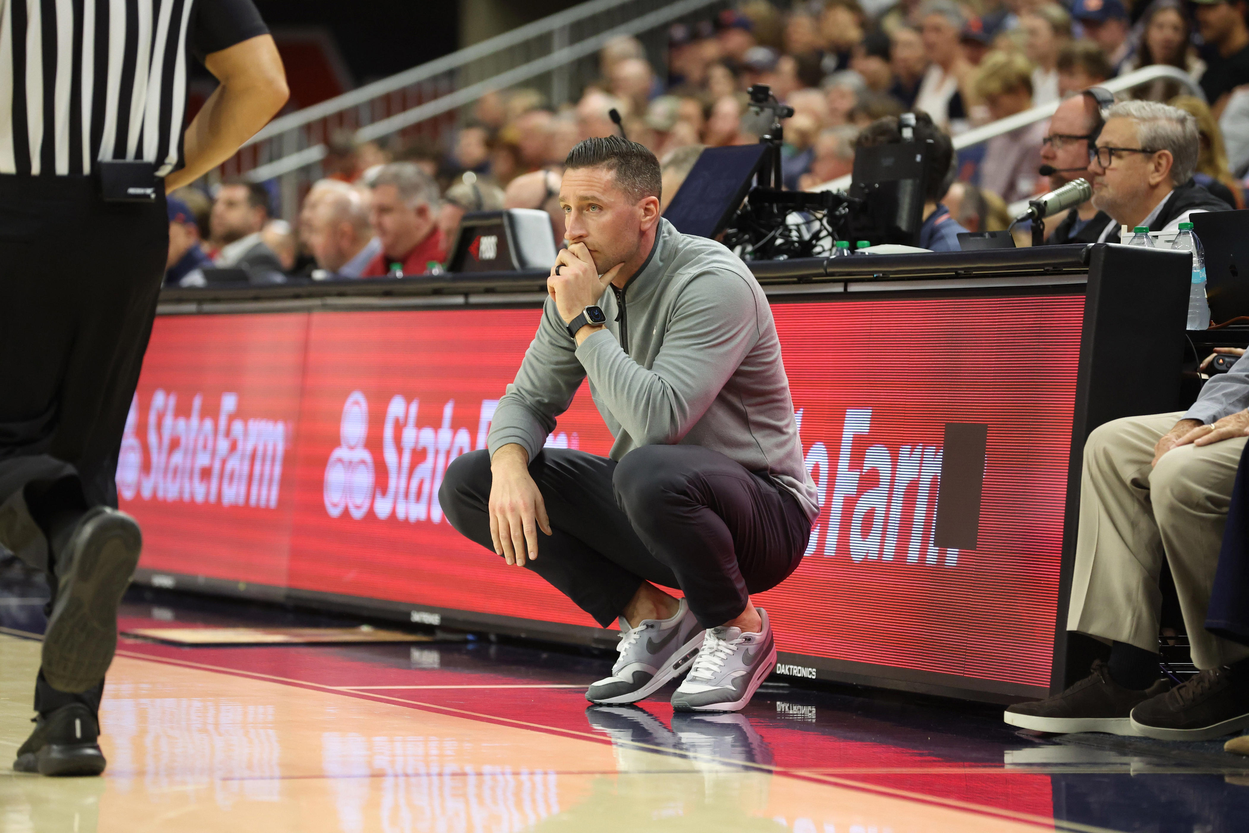 Auburn basketball left out of the week 10 AP poll