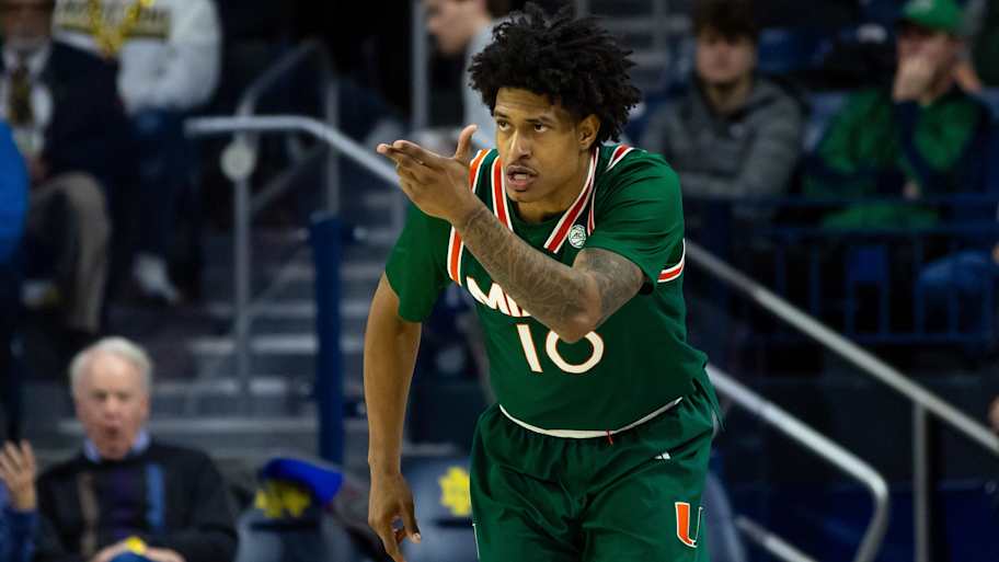 Miami runs Notre Dame off their home court, extending win streak to 10