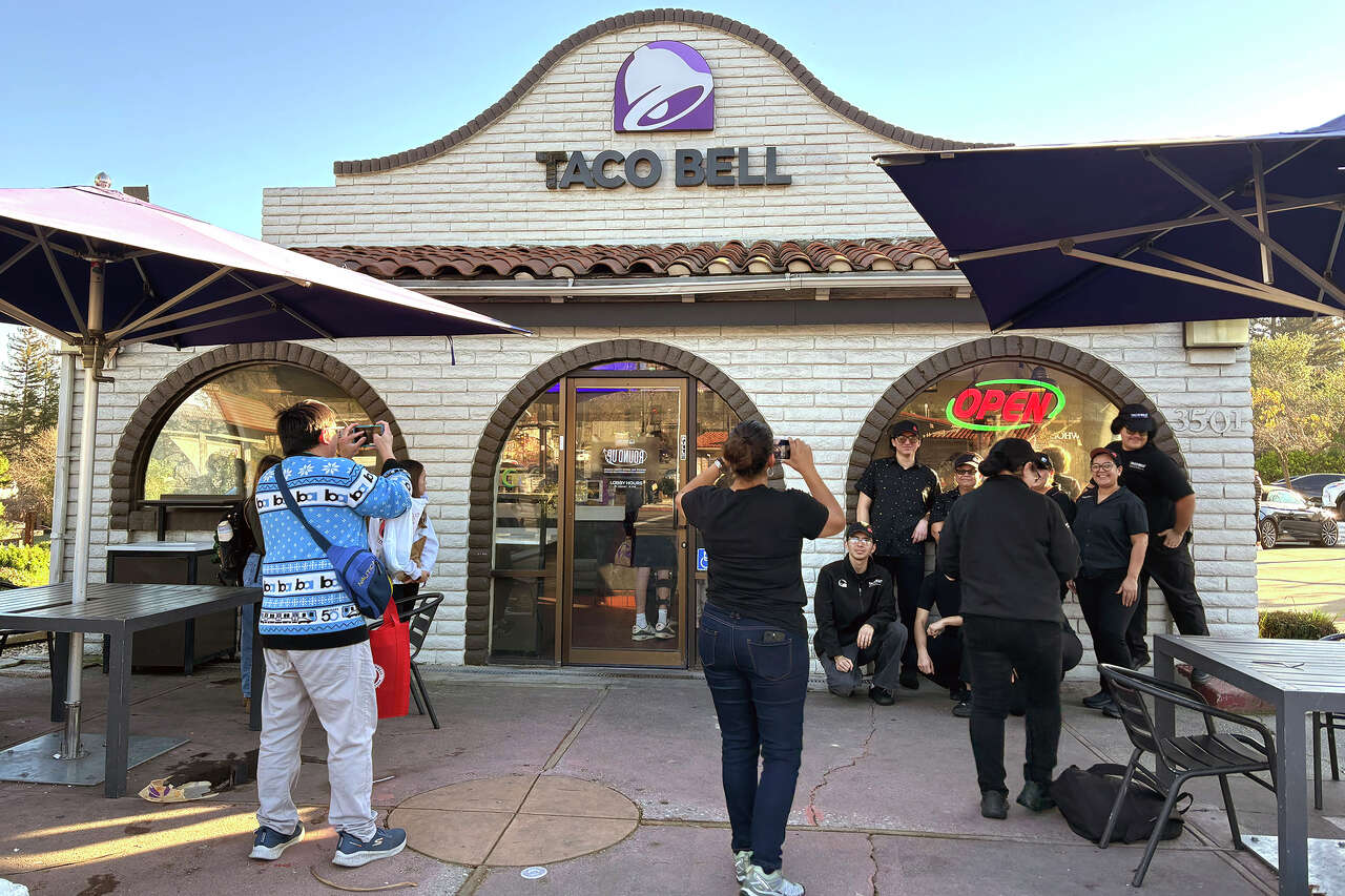 Historic Bay Area Taco Bell, site of longtime urban legend, to close