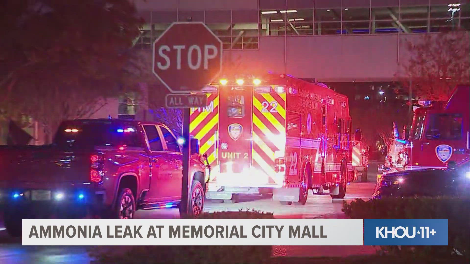 Memorial City Mall evacuated after ammonia leak