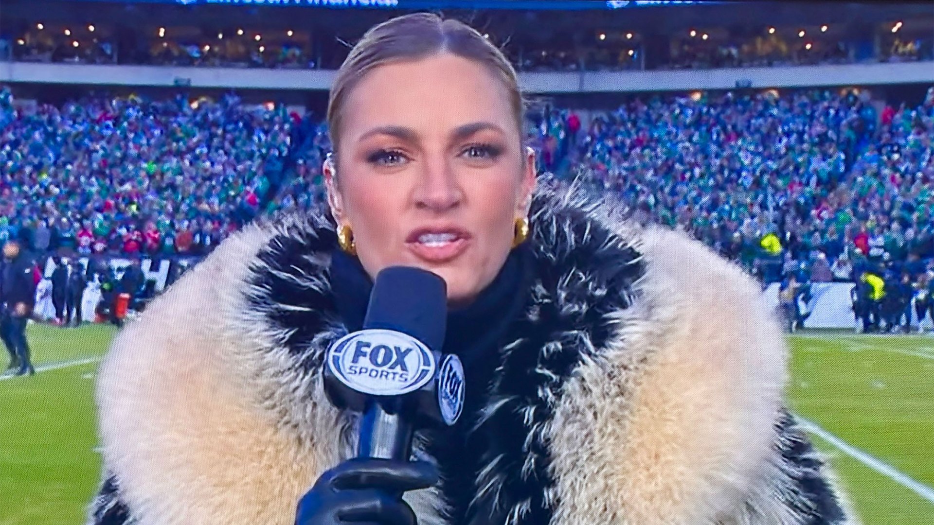 PETA reacts to Erin Andrews' viral fur coat at wild card playoff game