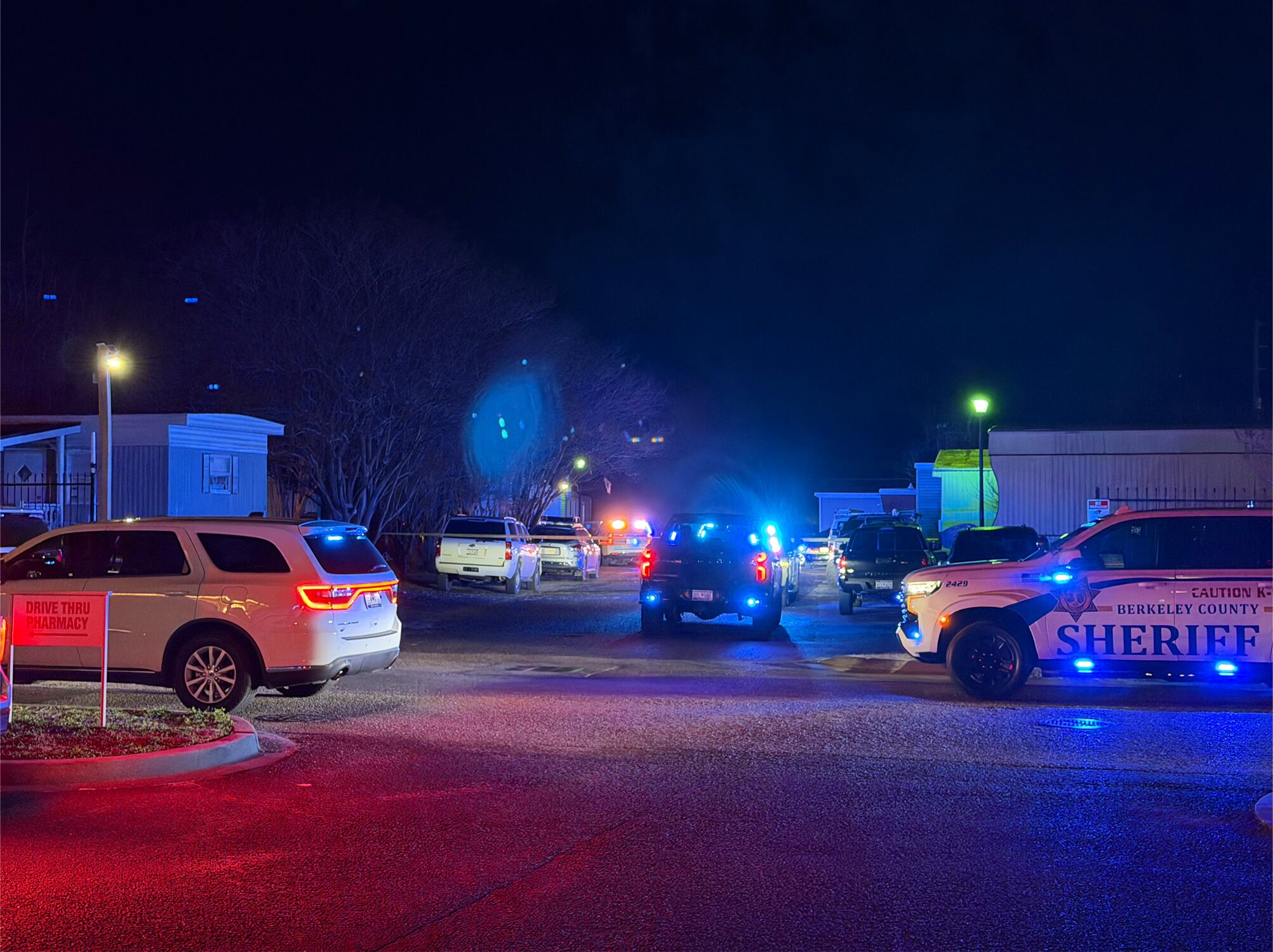 Large law enforcement presence reported at Goose Creek mobile home park