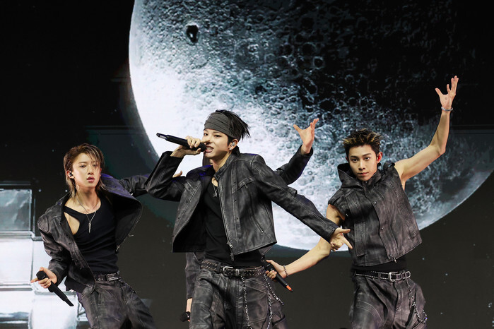 S. Korean boy group Lngshot