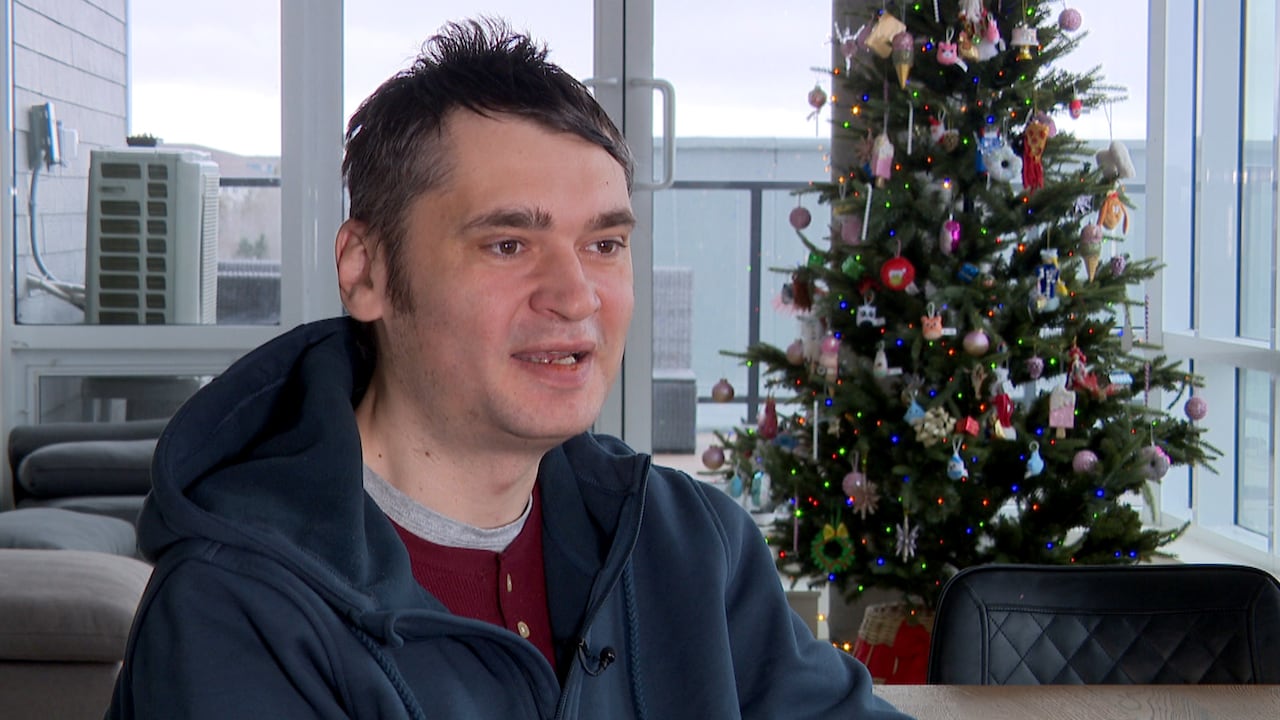 Push to fast-track Ukrainians for permanent residency