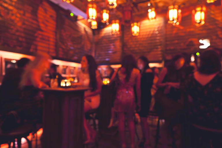 Hochul wants to undo old NYS law that blocks dancing in restaurants