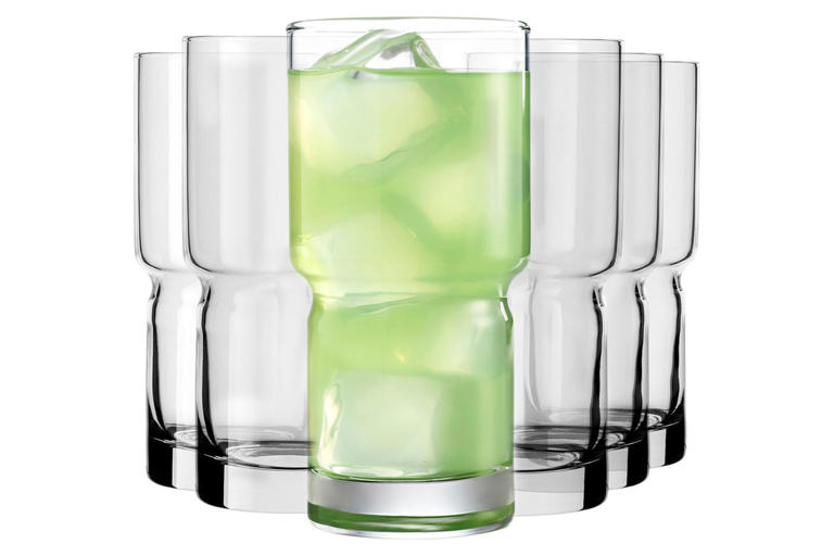 Giada De Laurentiis’ drinking glass has a clever design that saves ...