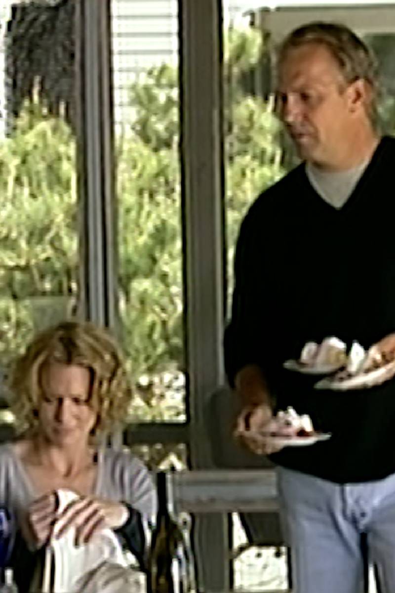 When romance finds a way: Revisiting the movie 'Message in a Bottle'