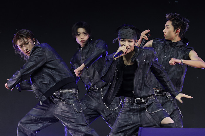 S. Korean boy group Lngshot