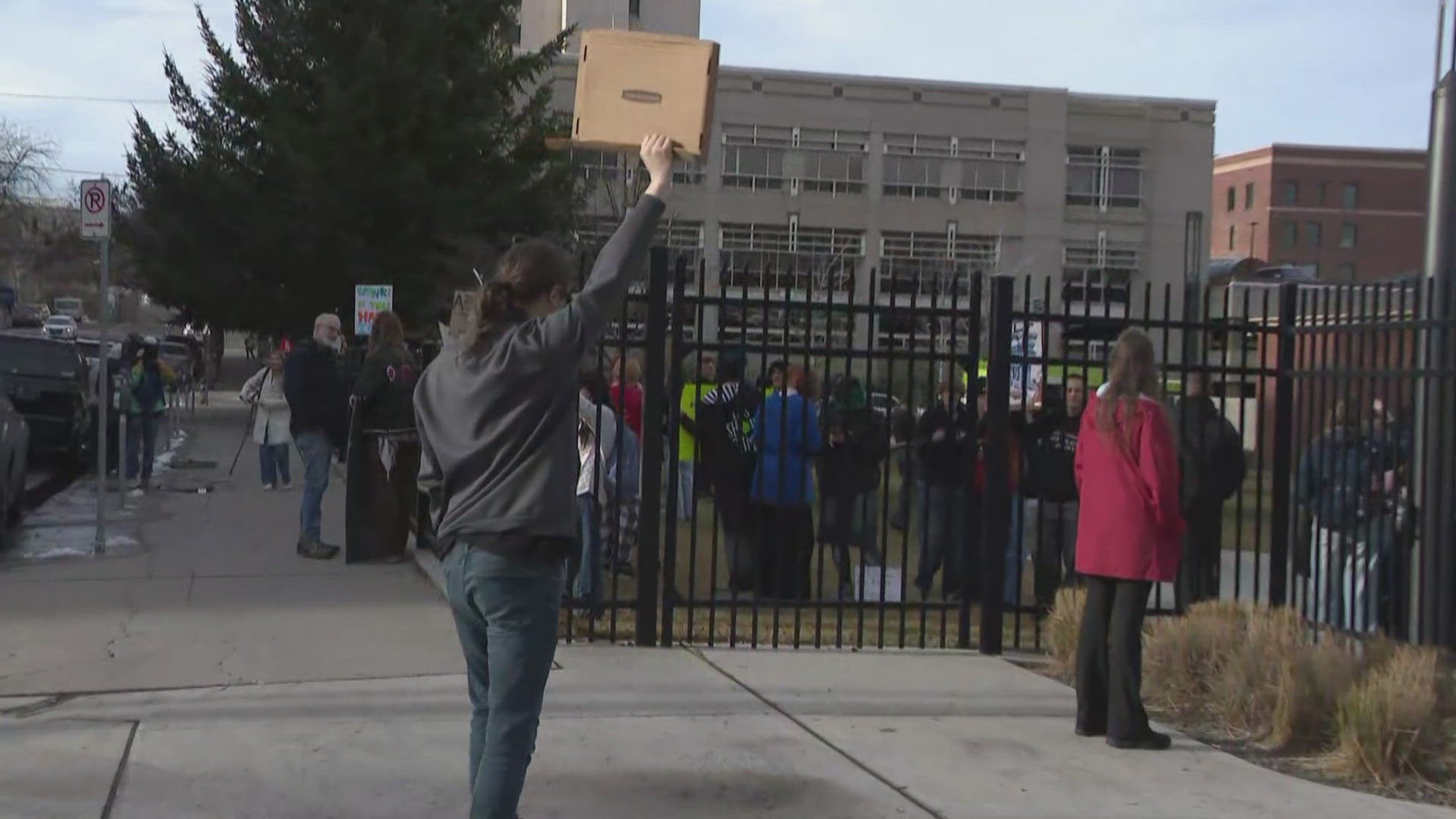 Lewis & Clark High School holds walkout and vigil in response to ICE ...